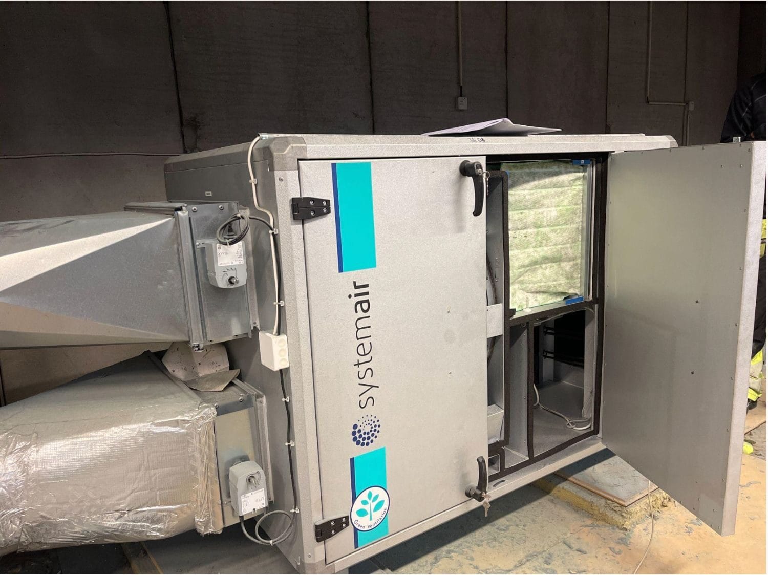 Ventilation cleaning in commercial buildings - True vision